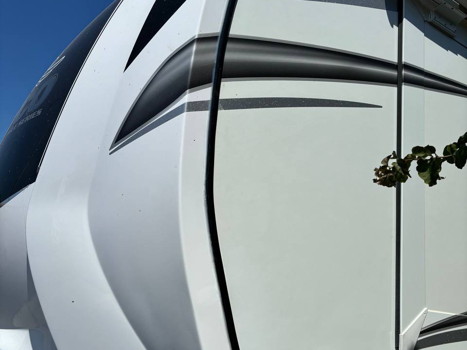 Fiberglass RV Body Repair by Custom Way